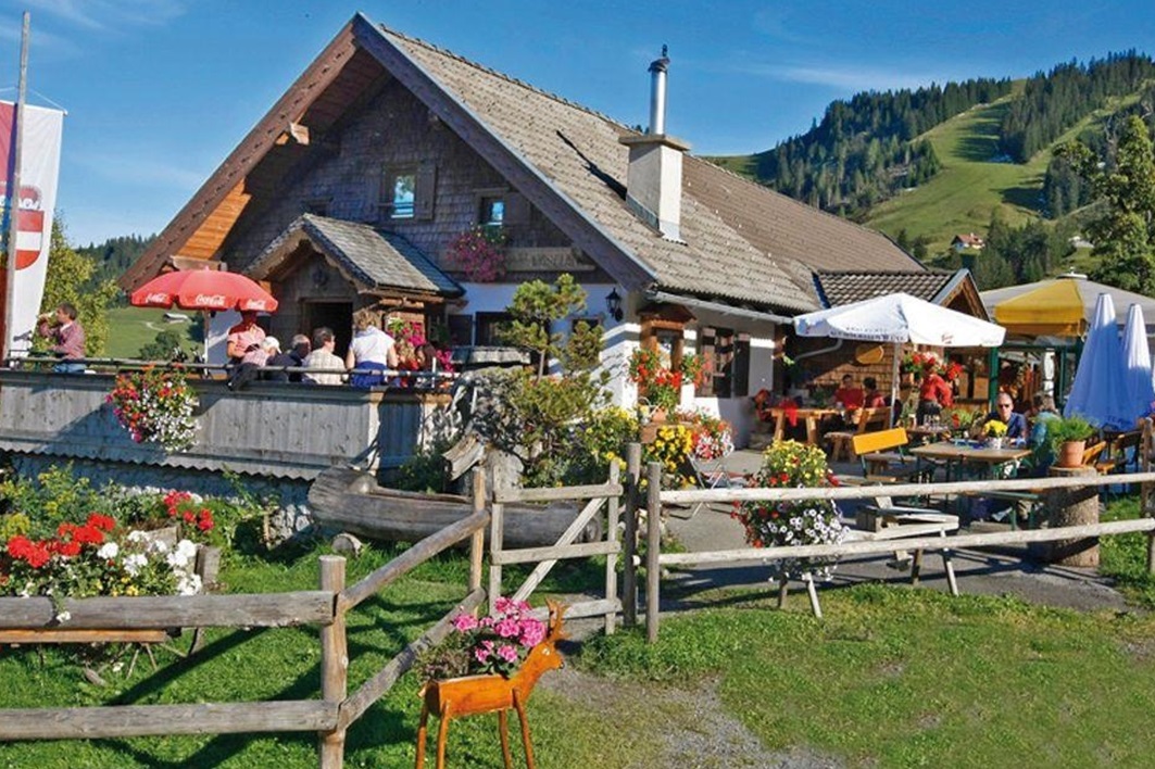 Wanderung über den Berggasthof Christernreith und der Bärmooshütte zur ...